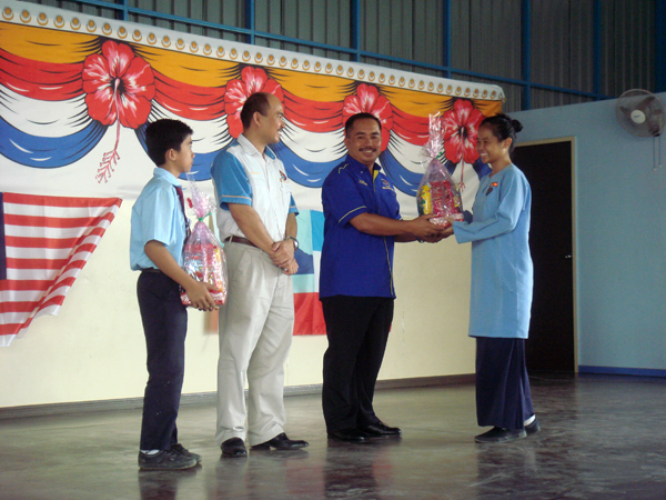 LAMAN WEB RASMI SMK BAHANG PENAMPANG SABAH: Penutupan Bulan Penghayatan ...