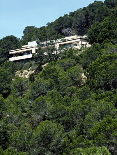 home design minimalist: Sloping Edge Hill House Concrete Split-level ...