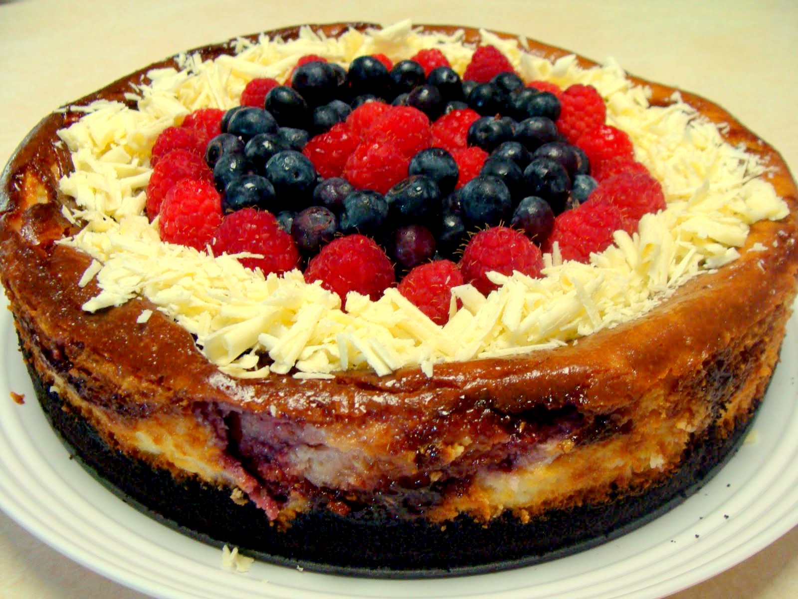 Recipes From The Heart Of Your Home: White Chocolate Mixed Berry Cheesecake