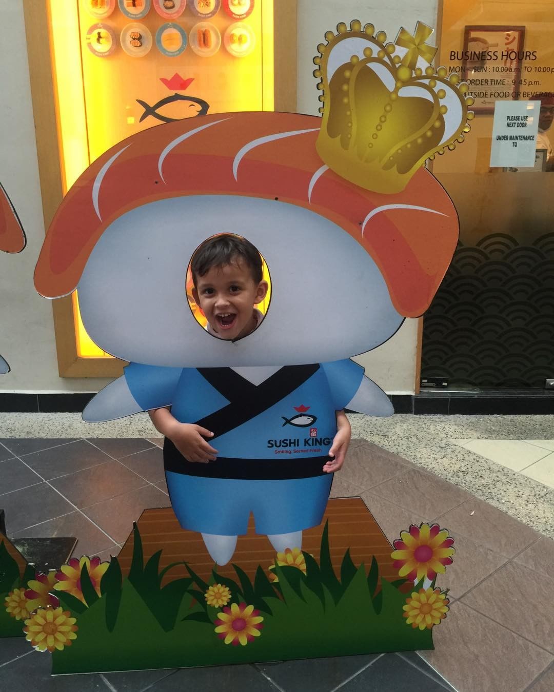 BAPAK HANDSOME GILERR!! Inilah 7 foto terkini wajah anak Ning Baizura ...