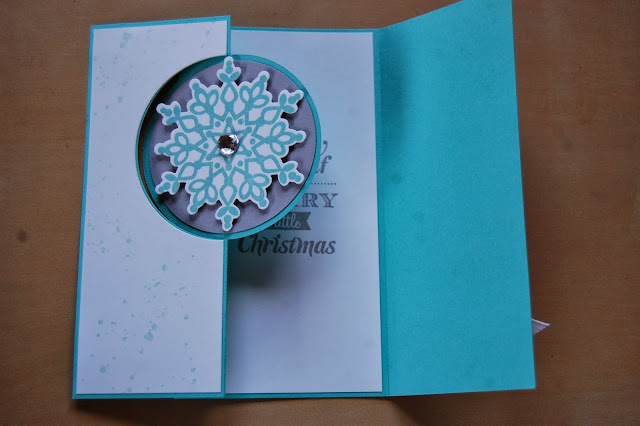 Stampin'spiration: Snowflake Thinlits Circle Card