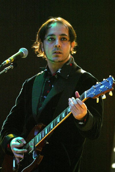 Info Terkini: Biografi Daron Malakian ( Gitaris S.O.A.D )
