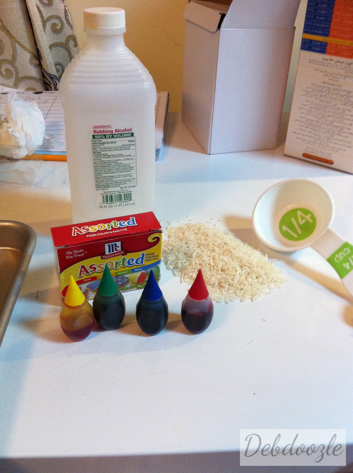 Debdoozle: Colored rice, or tapioca balls.