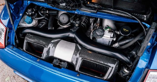 Teste em vídeo e volta rápida do Drive Club: Ruf RT12R 3.8 24V Biturbo