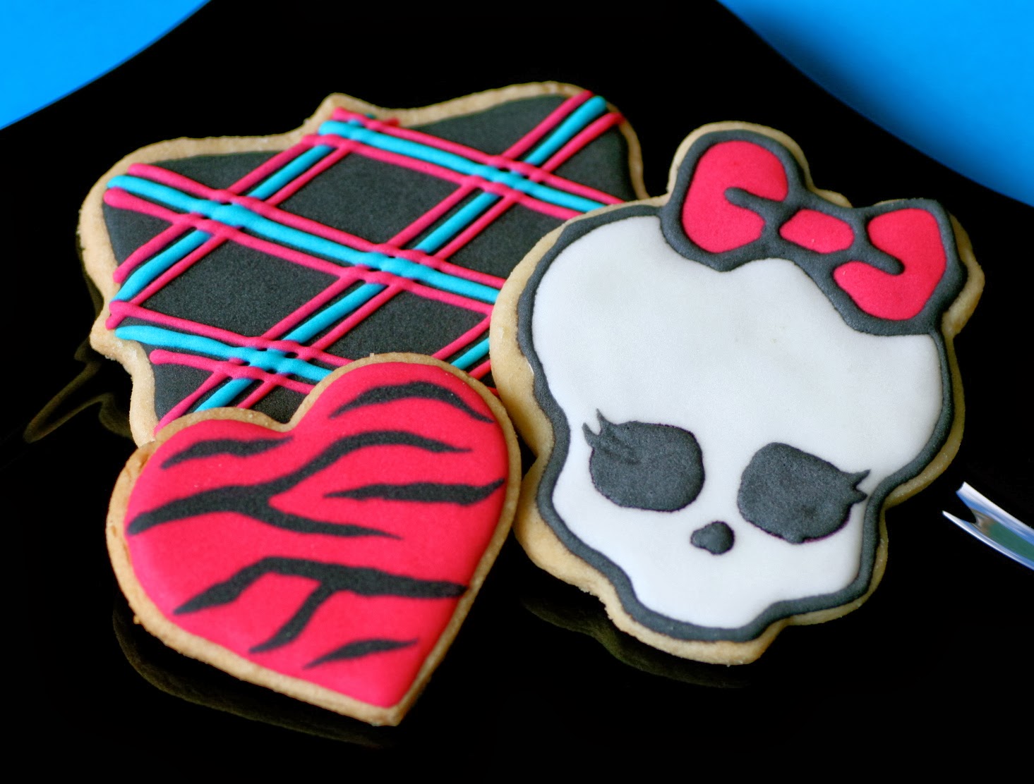 LITTLE BITES COOKIES: Biscoitos para festa das Monster High / Monster ...