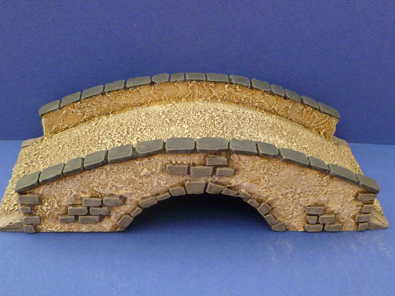 Septimanie Figs: Petit pont en pierre - Décor 28 mm en résine ...