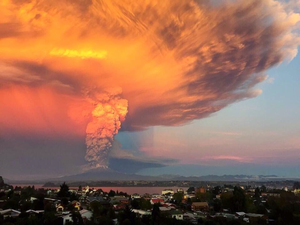 Entra En Erupción El Volcán Calbuco: Minuto a Minuto - Visión Central Chile