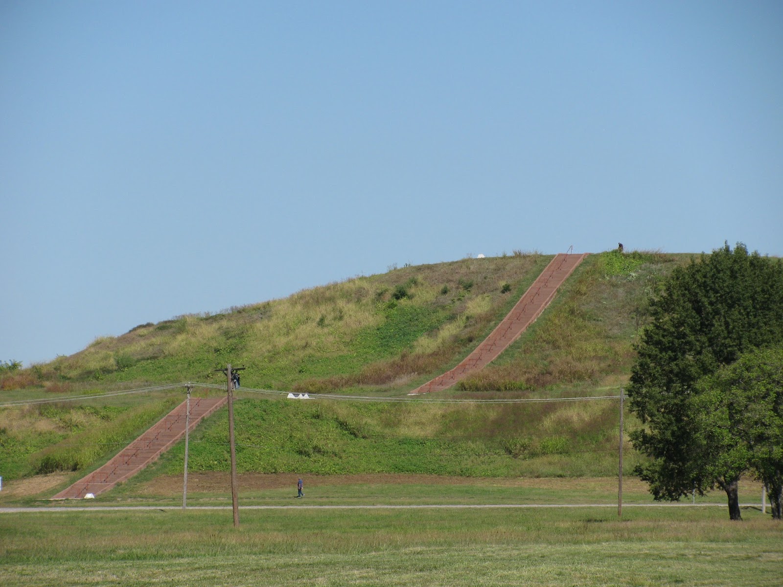 Weekend Wanderluster: Cahokia Mounds (St. Clair County, Illinois)