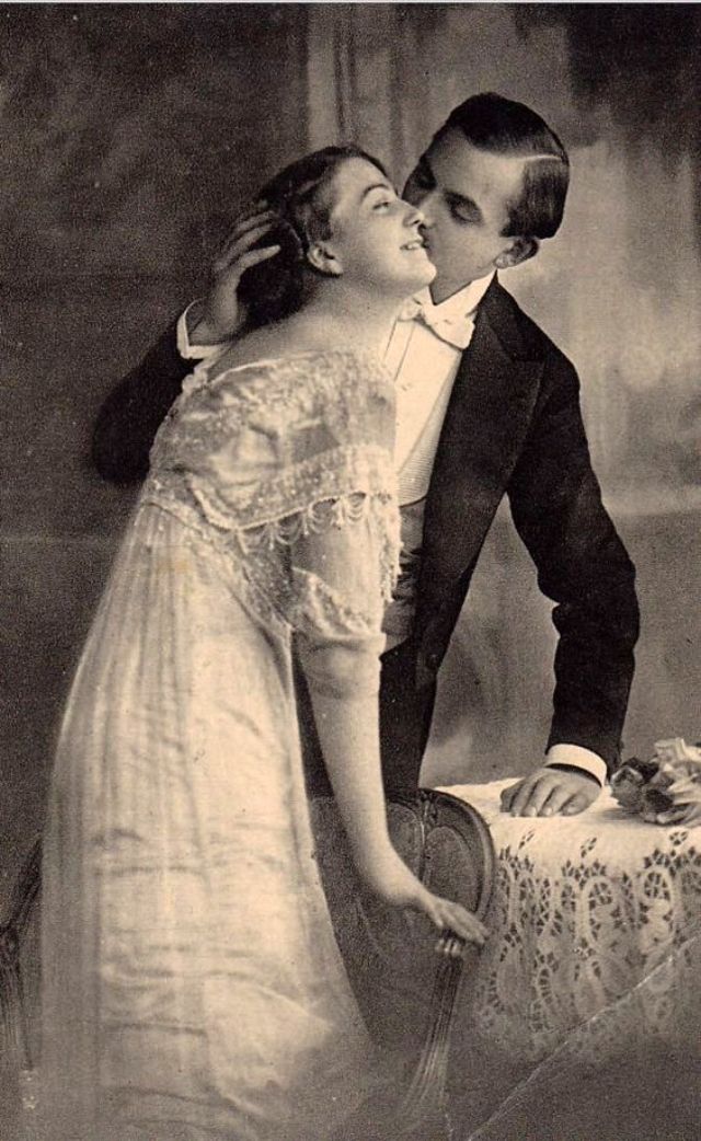 22 Cool Pics That Capture Sweet Kisses of Edwardian Couples ~ Vintage ...