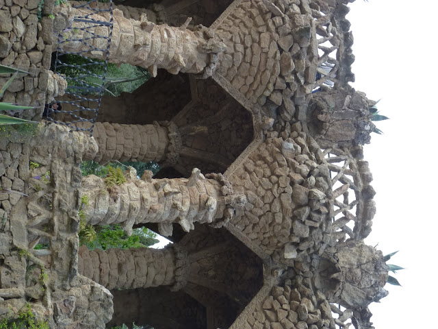 bbonthebrink: The meeting of Gaudí and nature