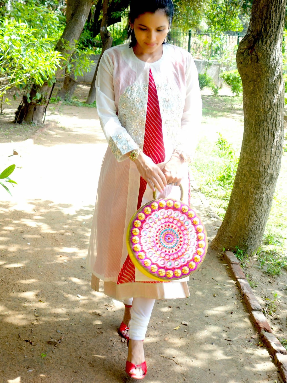 Sohum Sutras: Fashion blogger from Delhi.