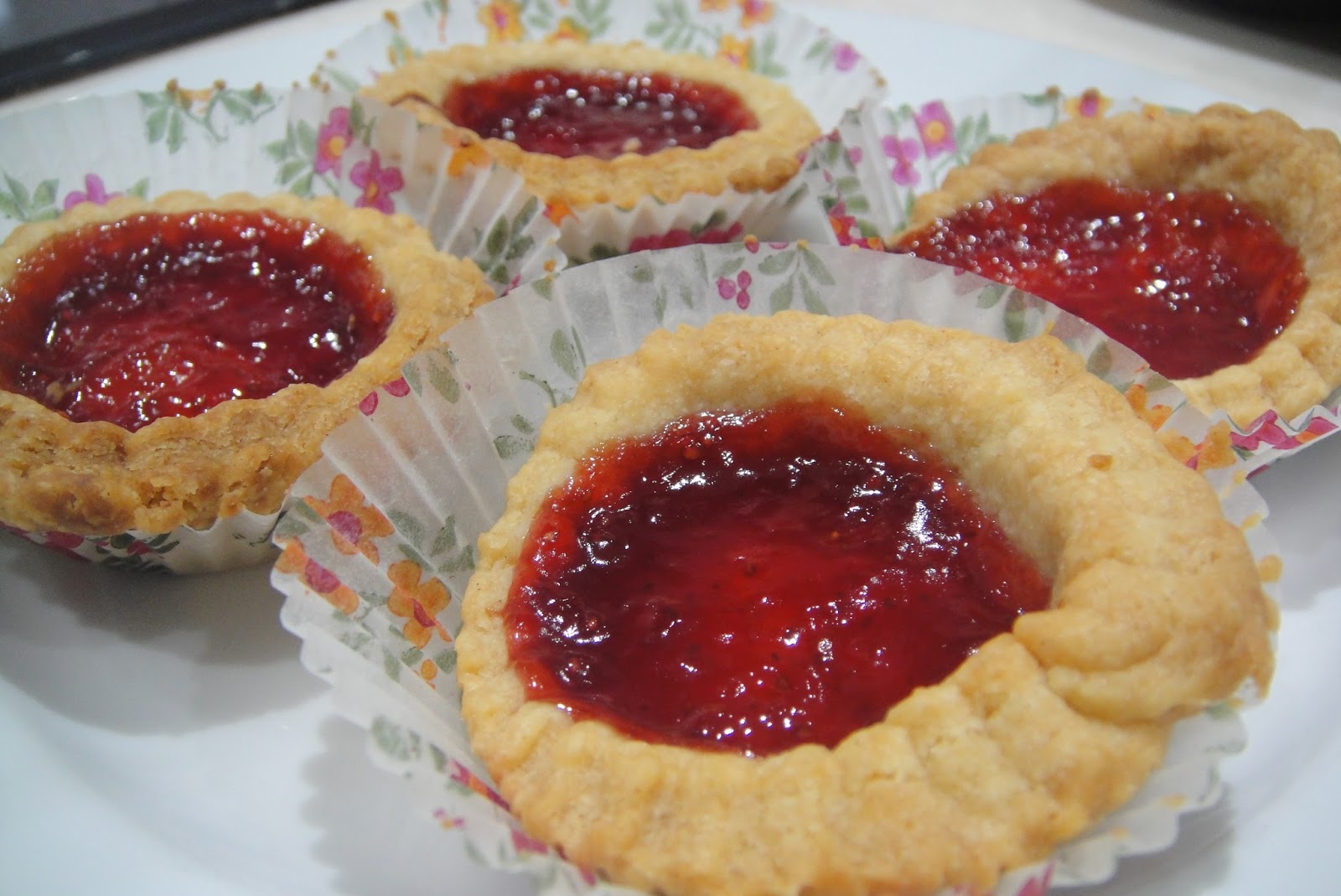 Sara's Kitchen: Jam Tarts