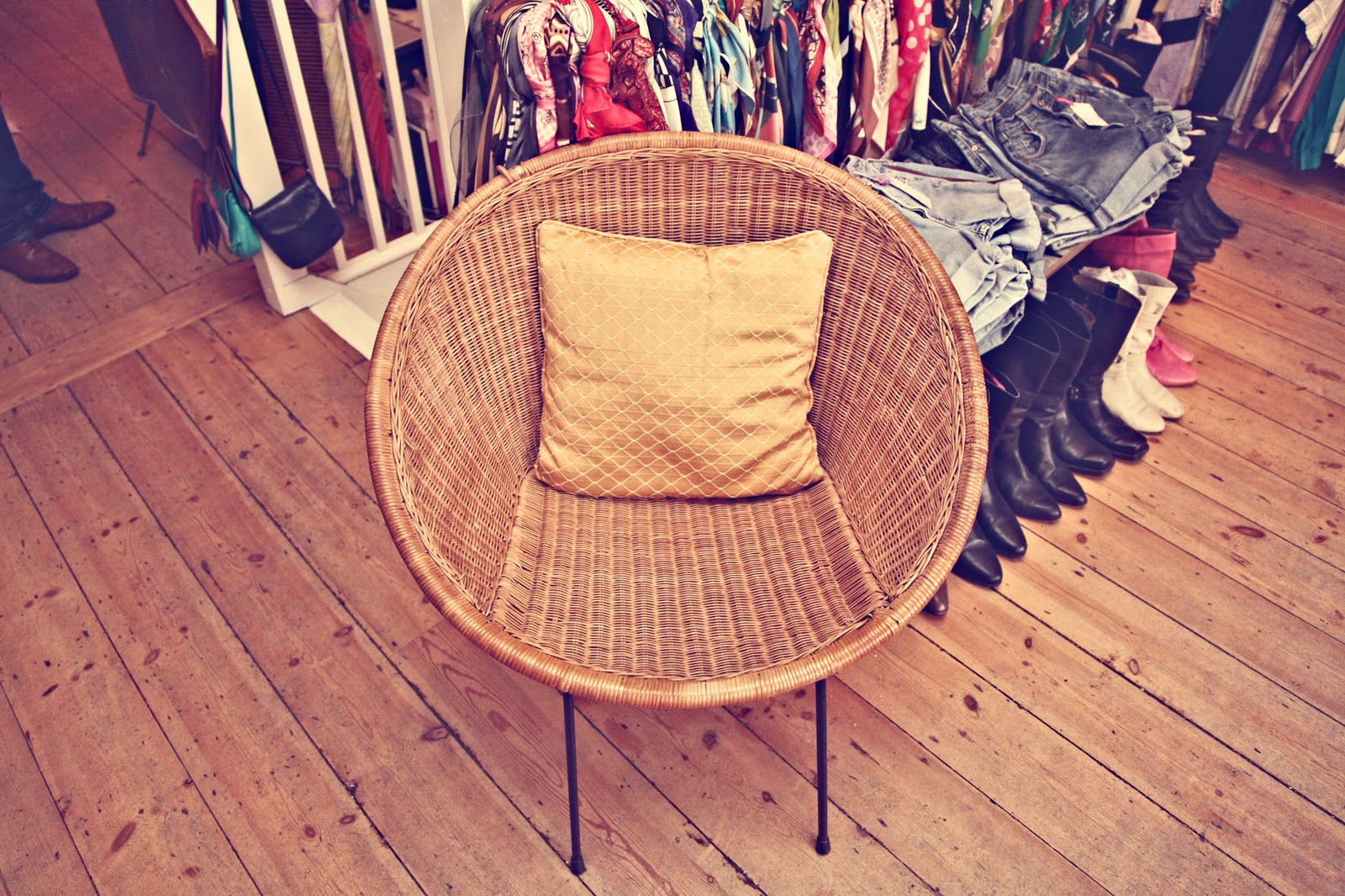 Joanna Millington: Prim Vintage Fashion