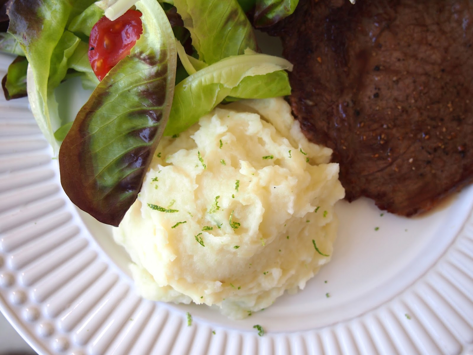 Mausteinen Manteli: Kookos-lime-perunamuusi