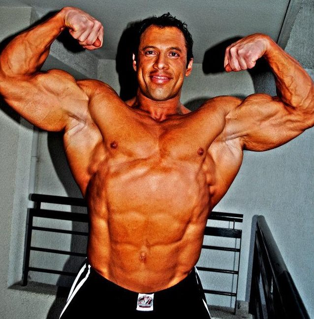 Worldwide Bodybuilders: Muscles from Argentina - Cristian Lazzatti