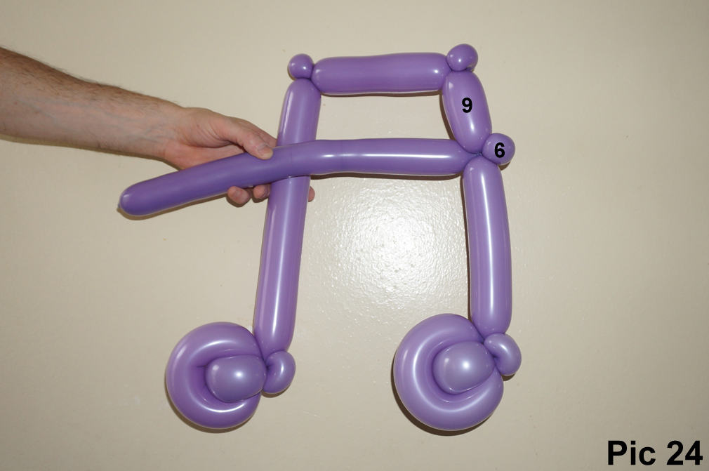 CLASSICAL: Music balloon notes