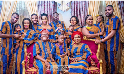 Mommy & Daddy Felix Adejumo surrounded by their children & beautiful ...