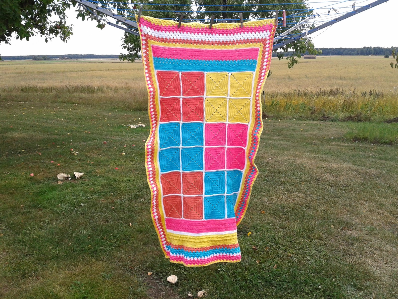 Hjärterummet: Virkad filt av restgarner