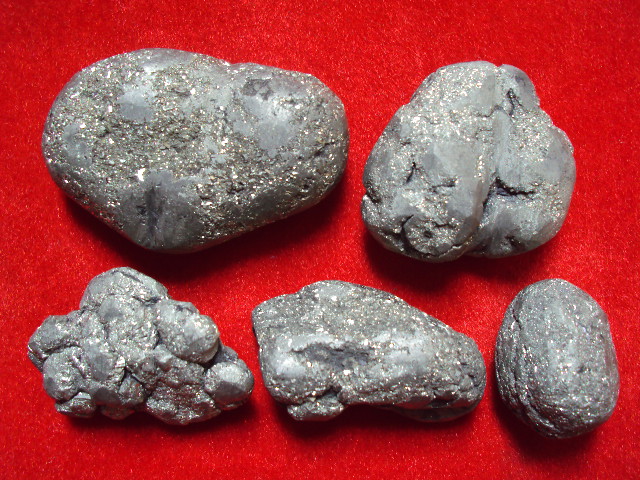 Rantai Bumi Shop: Batu Besi Kursani / Badar Perak [Kode 266] Terjual ...