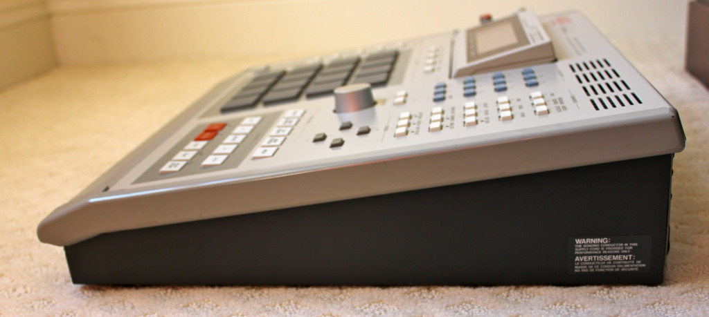 MATRIXSYNTH: Roger Linn Akai MPC-3000 Sampler