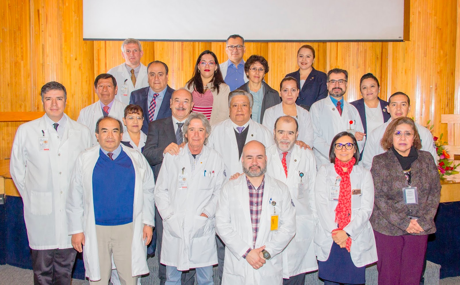 EL DOCTOR MARTÍN ANTONIO MANRIQUE PRESENTÓ SU IX INFORME A LA COMUNIDAD ...