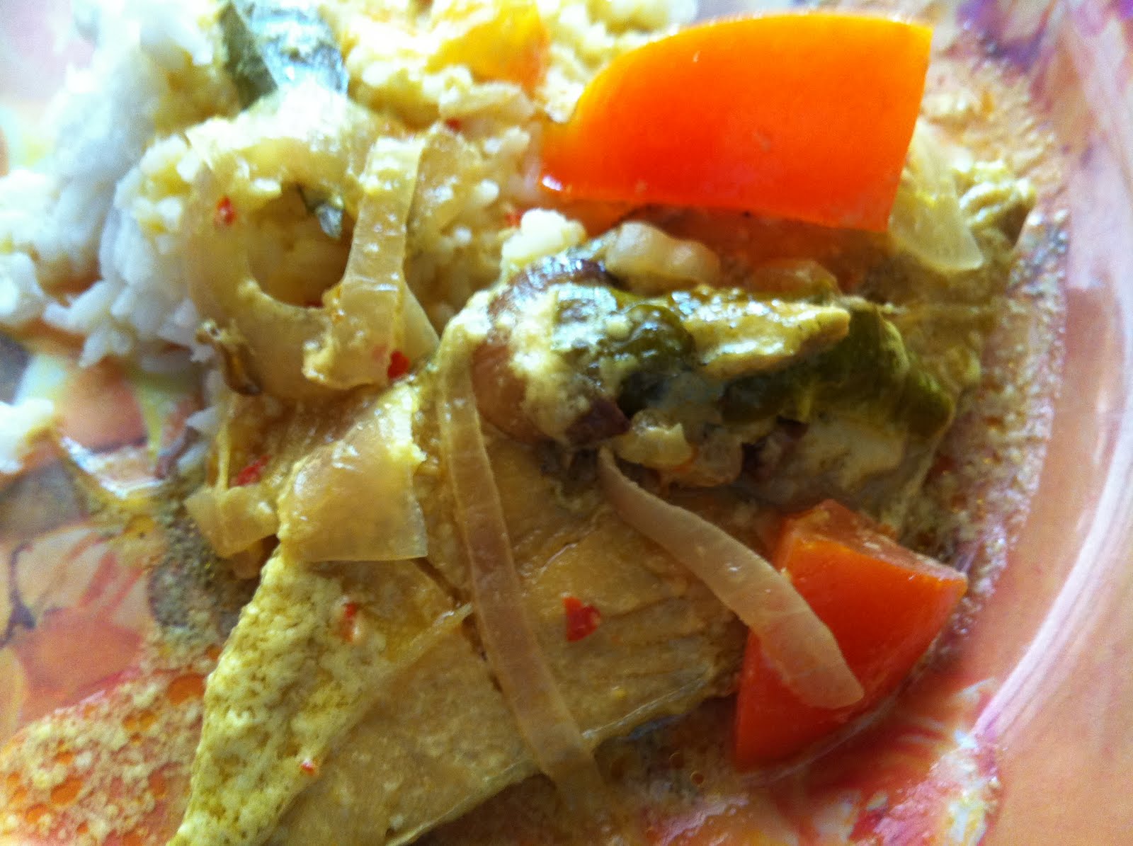 Live..Eat...Travel: Fish Molie- A Kerala Cusine