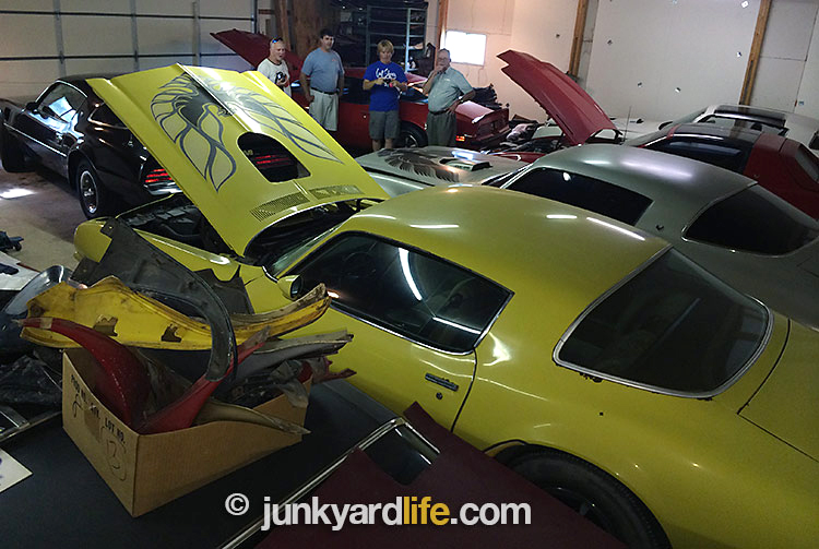 Junkyard Life: Classic Cars, Muscle Cars, Barn finds, Hot rods and part ...