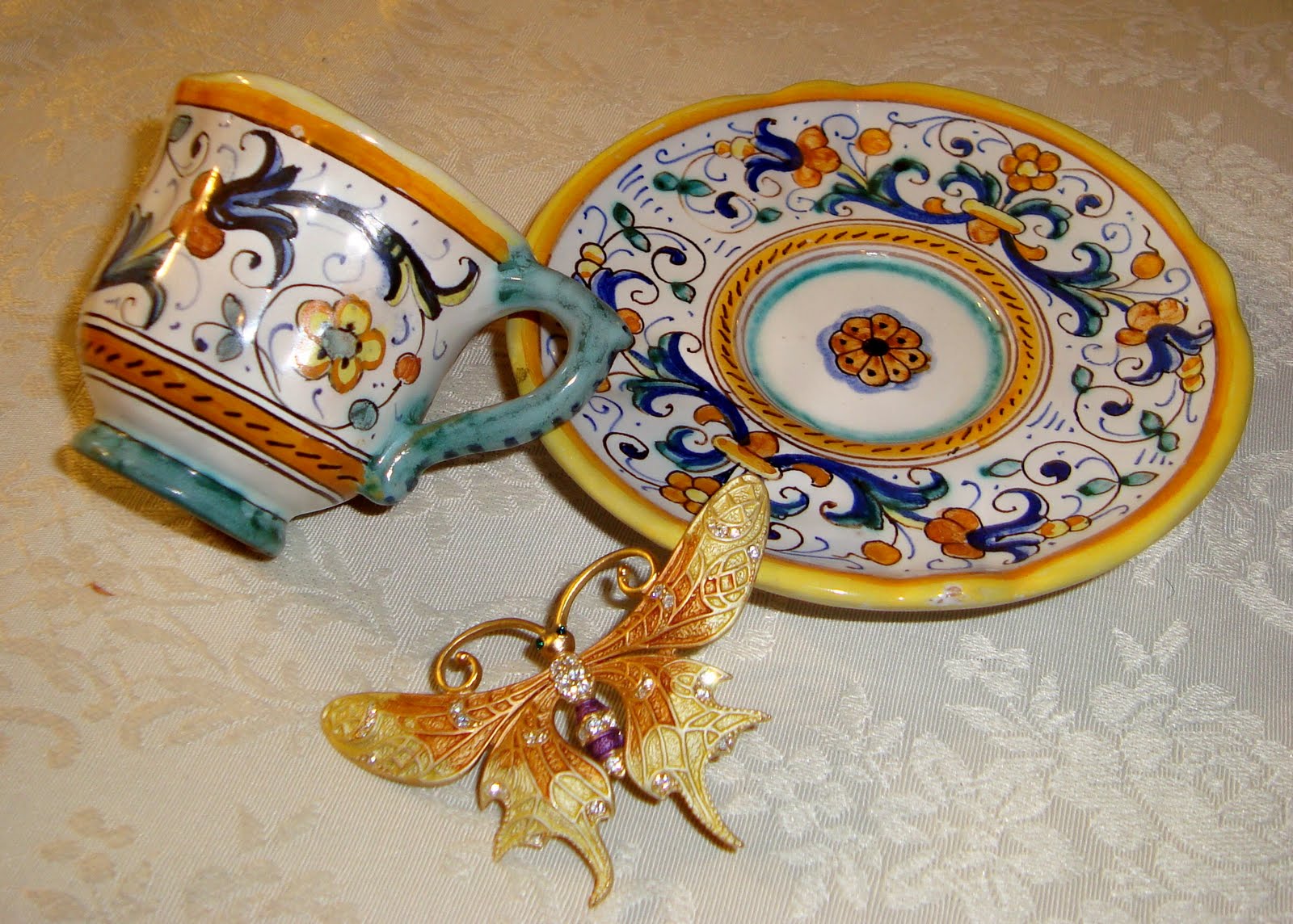 Martha's Favorites: GIVING THANKS FOR FAMILY,FRIENDS & ITALIAN TEA CUPS!