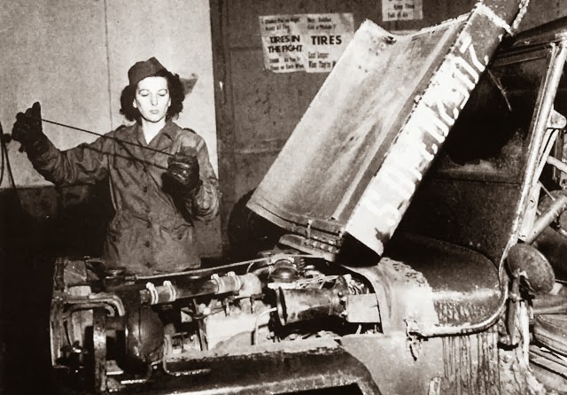 Women In World War II Military: Women in the Women's Army (Auxilary ...