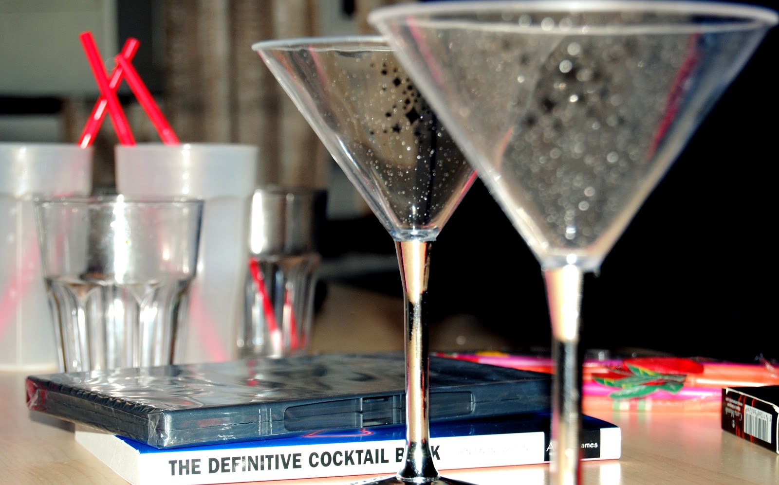 COCKTAIL PARTY | THEULIFESTYLE | Sojuls Blog