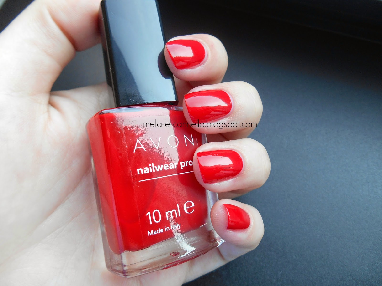 mela-e-cannella: Avon nailwear pro+ nail enamel - Real Red