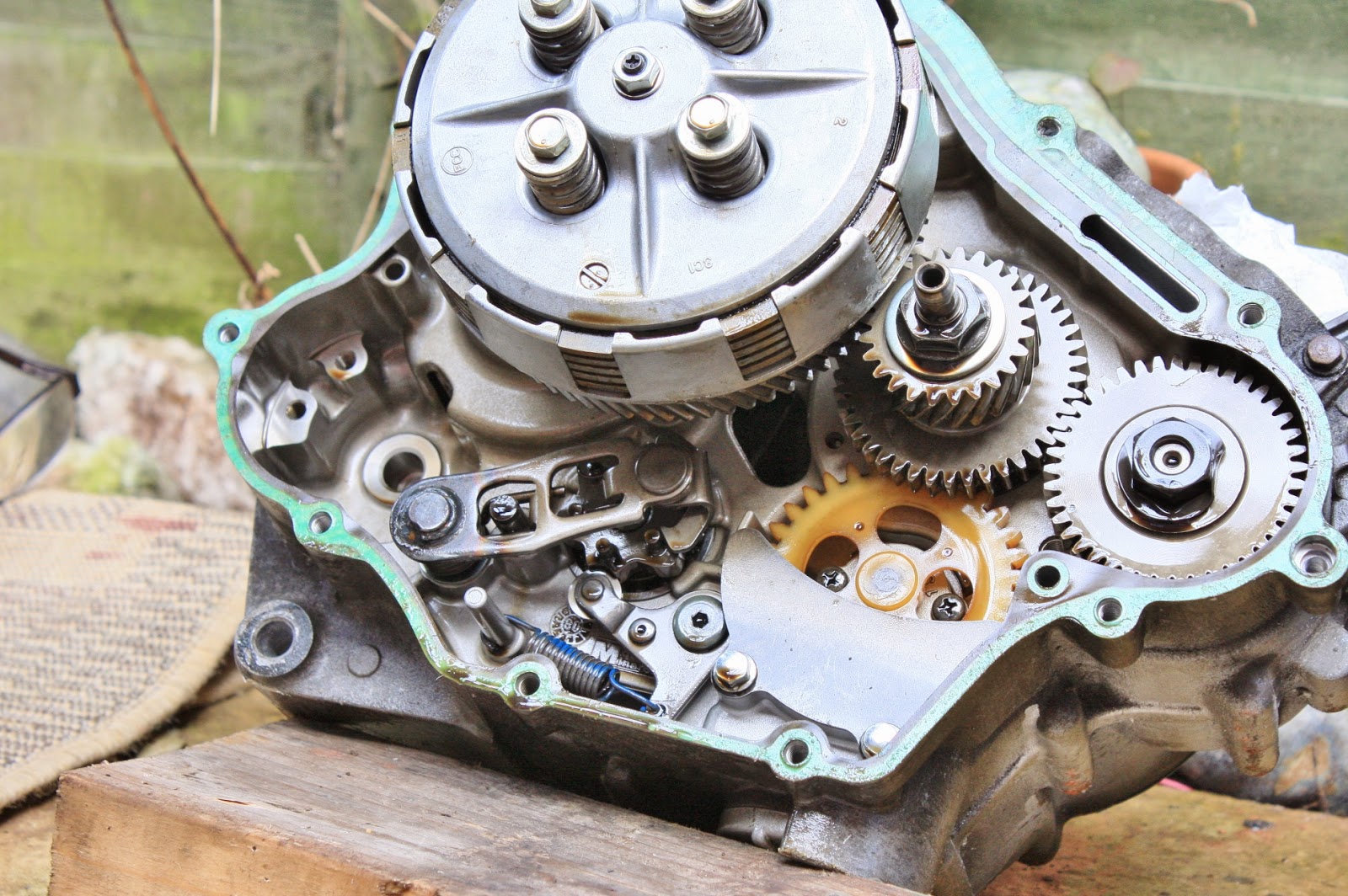 Yamaha YZF-R125 Owners Blog : Yamaha YZF R125 Gear selector shaft