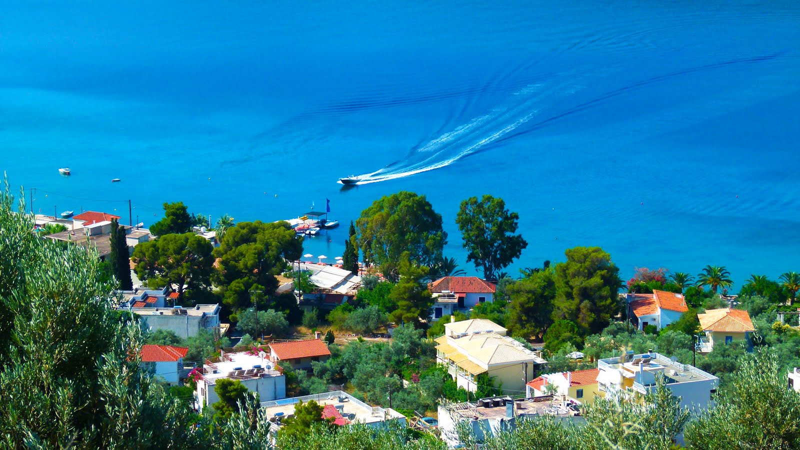 ΑΣ ΤΑ ΚΑΝΟΥΜΕ ΘΑΛΑΣΣΑ......: Πόρος - Poros Island - Greece
