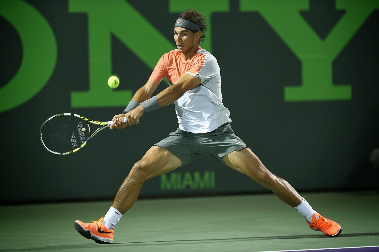 Rafaholics.net: SonyOpen: Nadal/Hewitt Match Photos