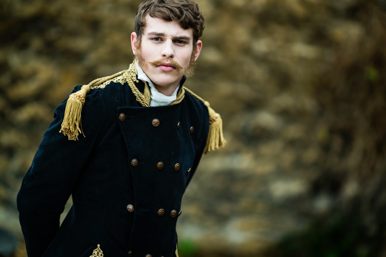 vanessa bee makes it up