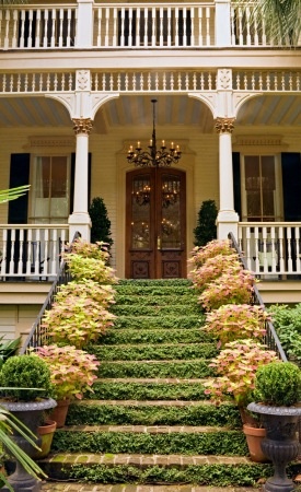 sadie + stella: Monday Musings: Magical Porches