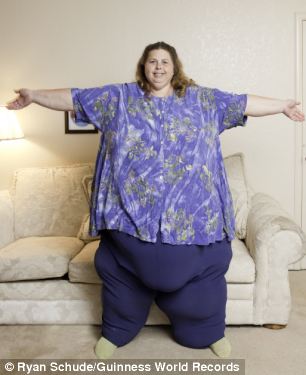 700lb Californian woman, the world's fattest woman - 'I blame it on my ...
