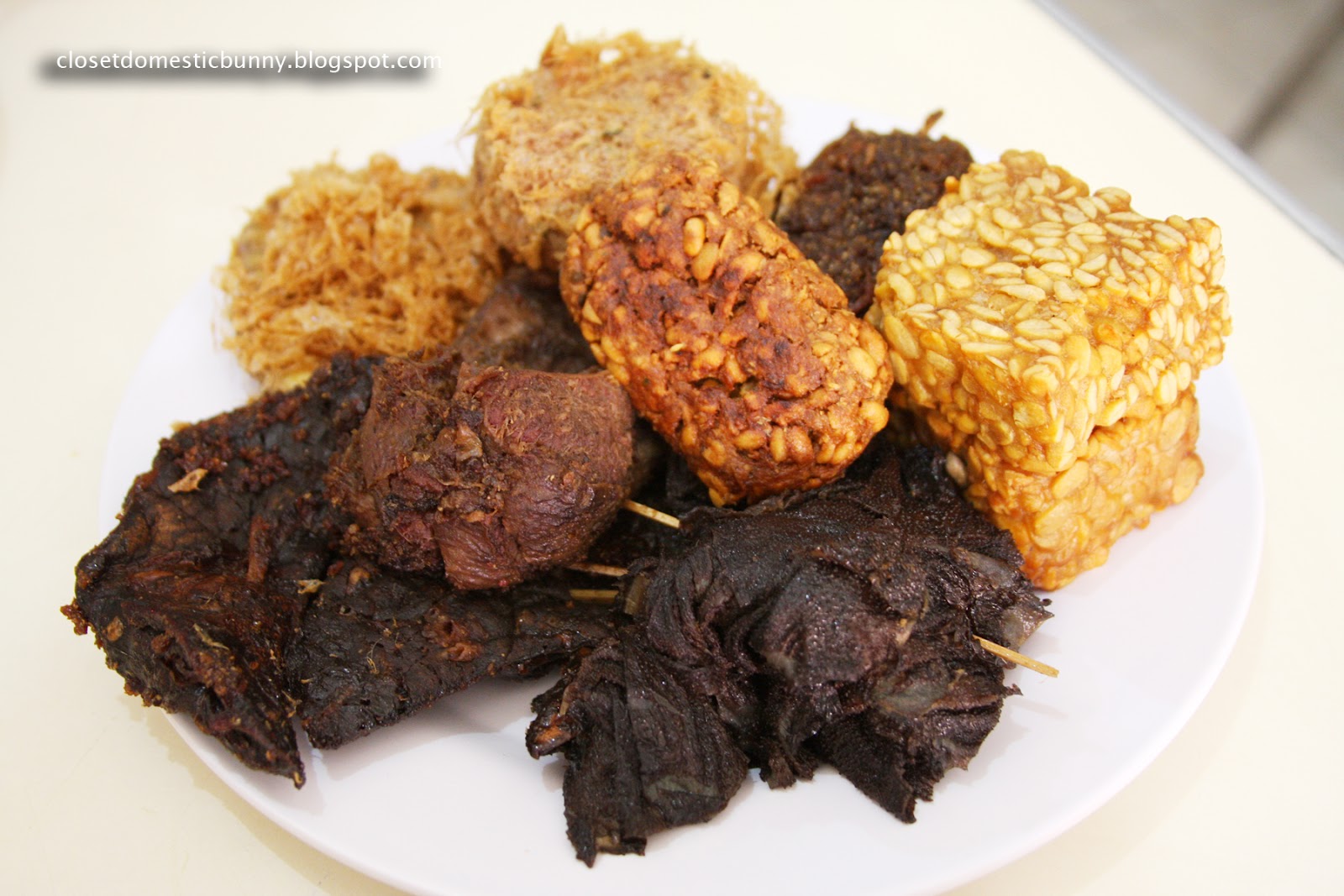 cooking. eating. carousing.: depot nguling rawon