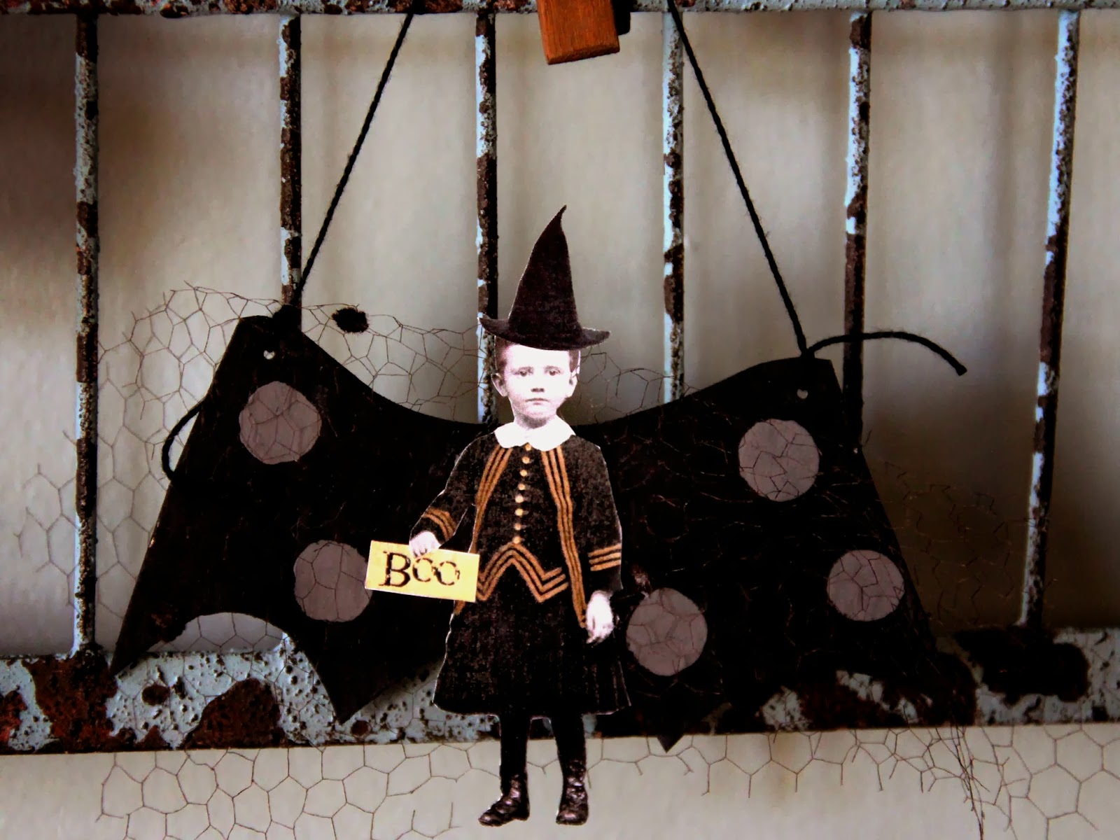 Alice and Elsie: Halloween Decorating...