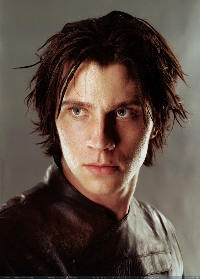 EI CAJÓN DE SASTRE : PERSONAJES DE ERAGON