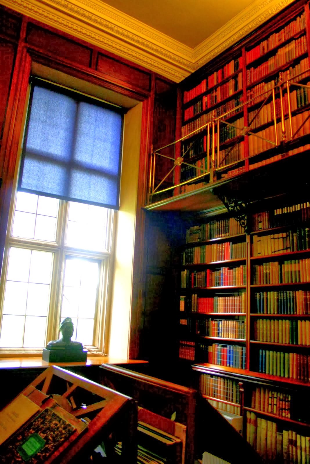 loveisspeed.......: Sudbury Hall is a country house in Sudbury ...