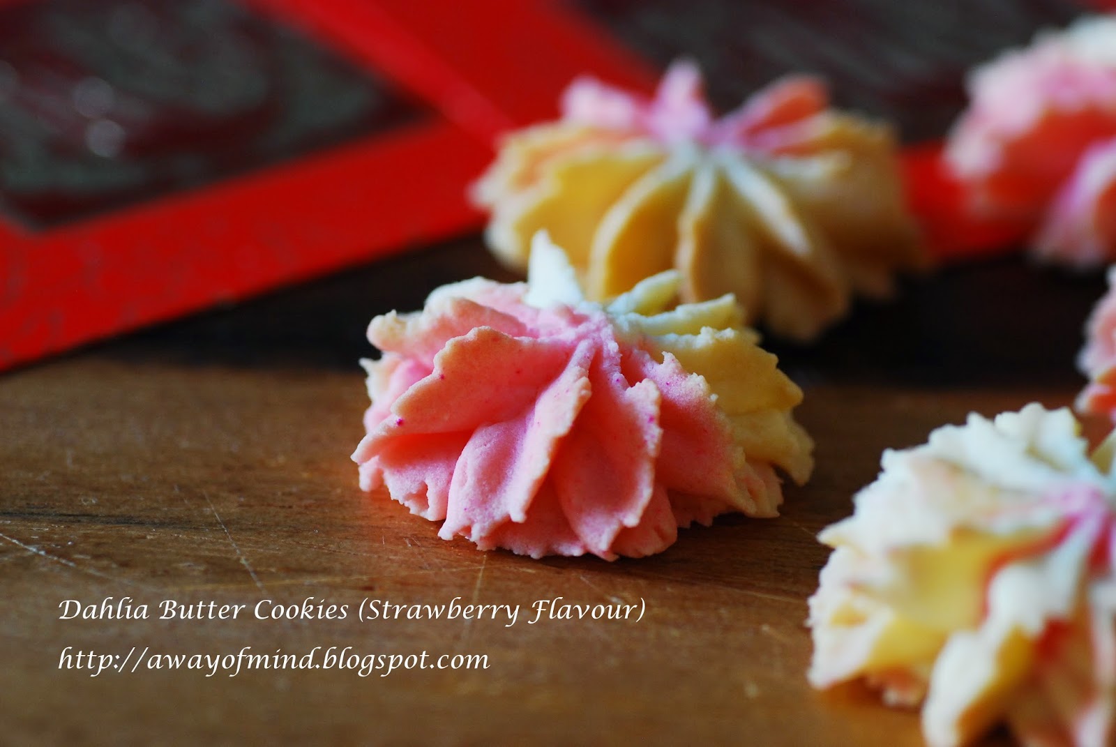 Awayofmind Bakery House: Dahlia Butter Cookies with Strawberry Flavour ...