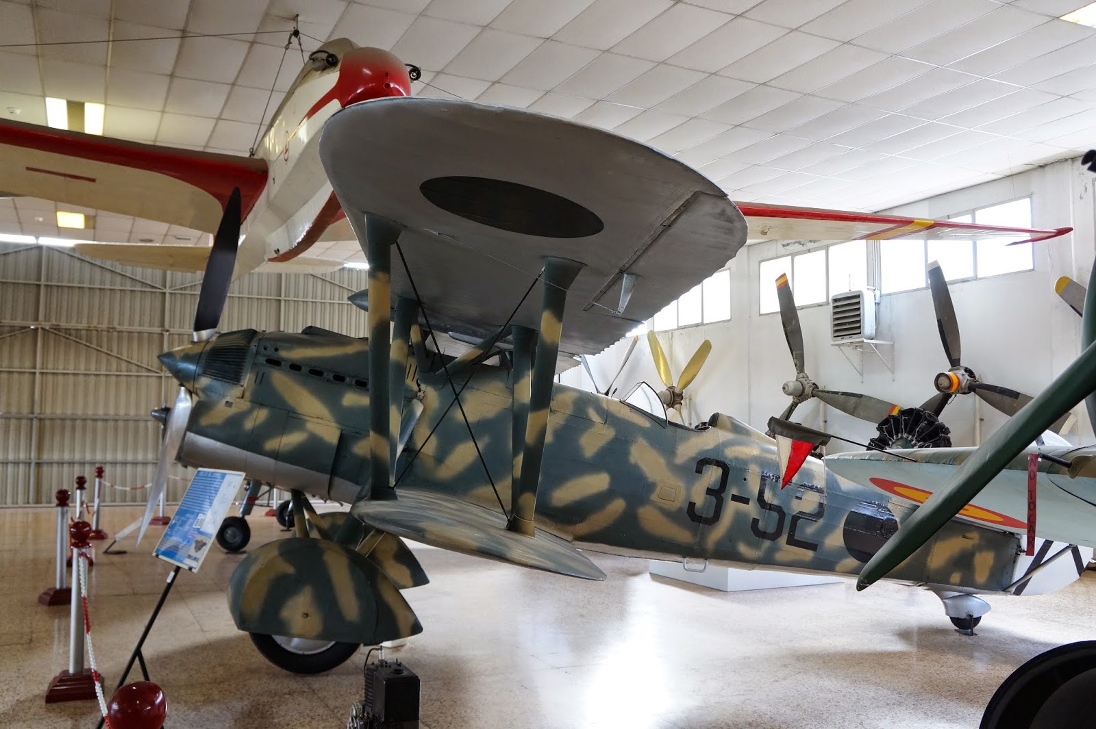 Fiat CR.32 "Chirri" (Freccia).