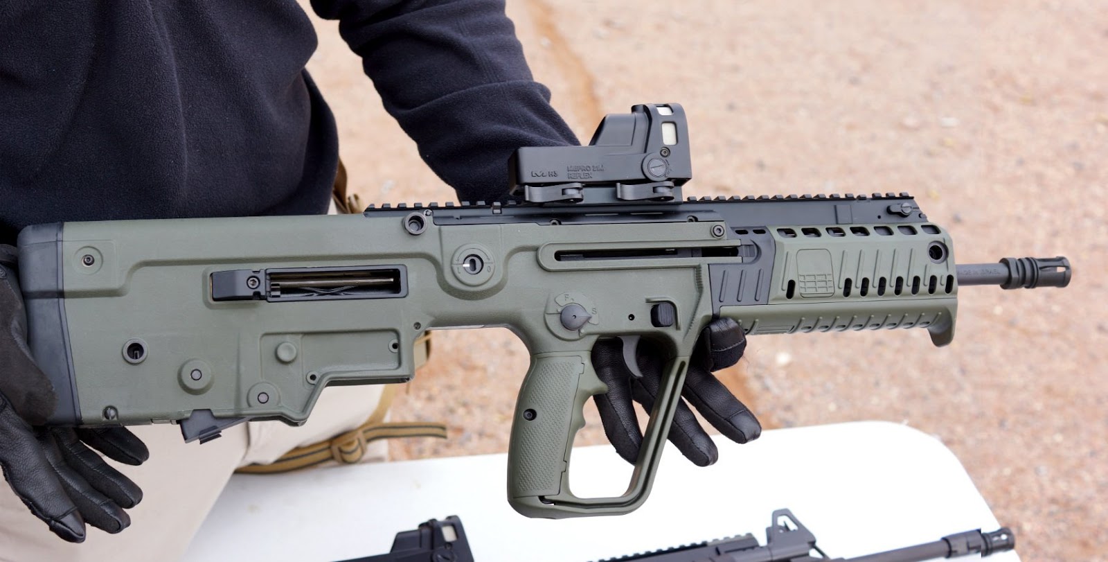 Defensa y Armas: Carabina Tavor X95 (Israel)