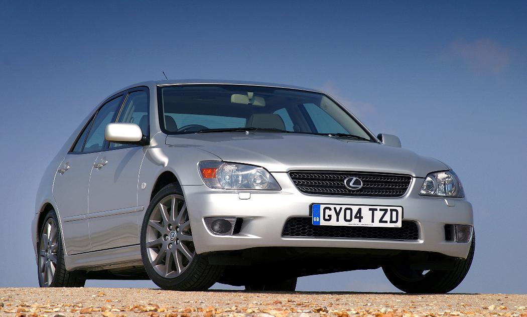 The Gearbox: Car news, Reviews and Advice: Car of the Week: Lexus IS200