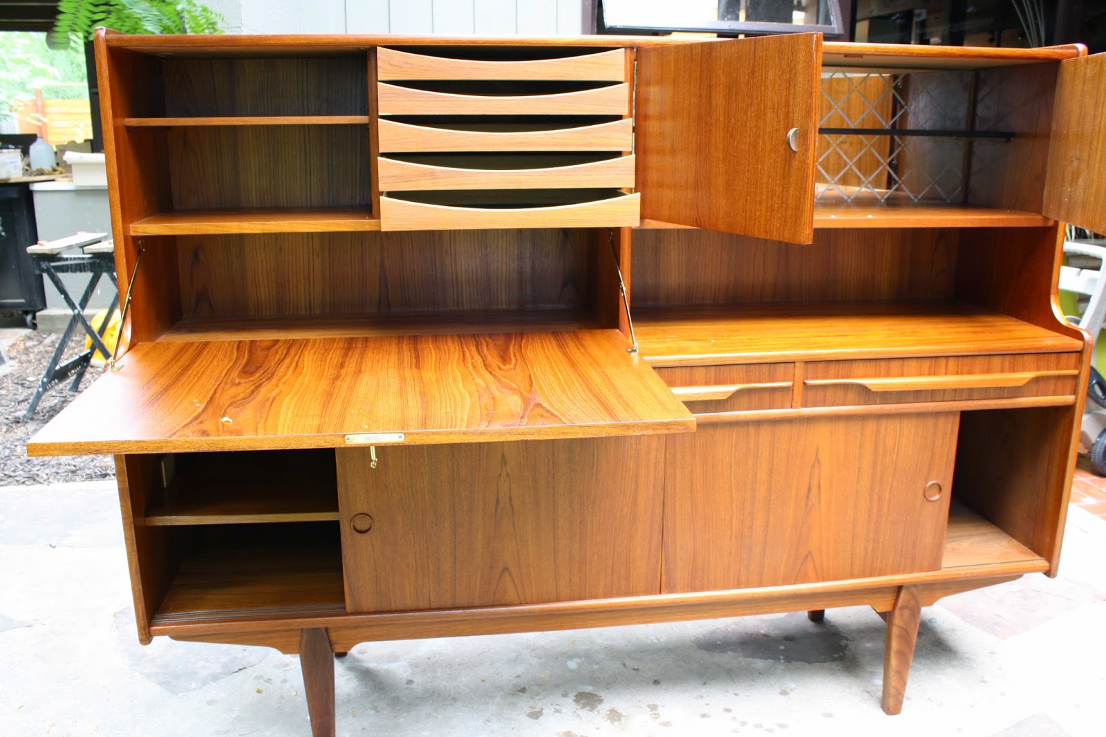 Modwerks: Jens Quistgaard for Dansk Teak Buffet