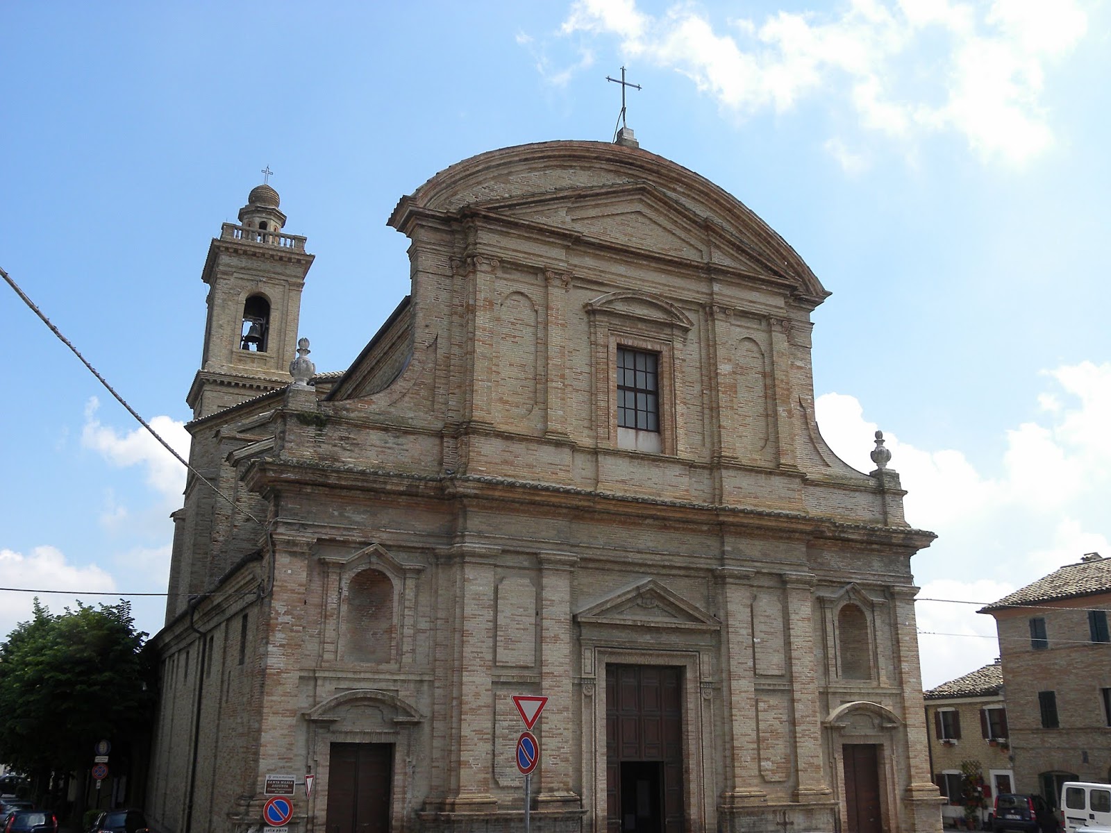 Filottrano ( AN ), panoramico borgo sulle colline anconetane - THE ...