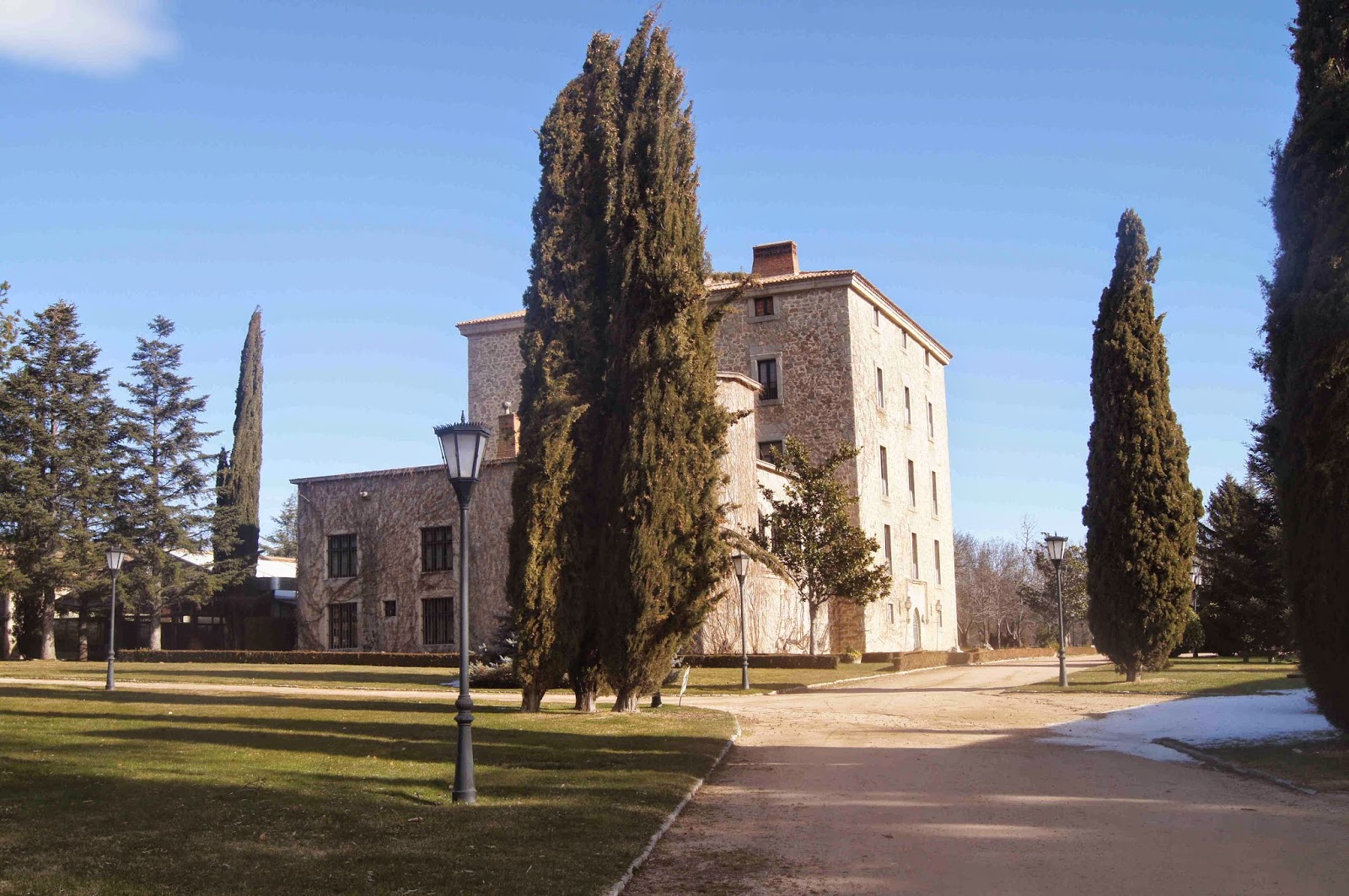 ENTORNO ESCORIAL: LA MARCHA A EL CAMPILLO/MONESTERIO: BELLEZA NATURAL E ...