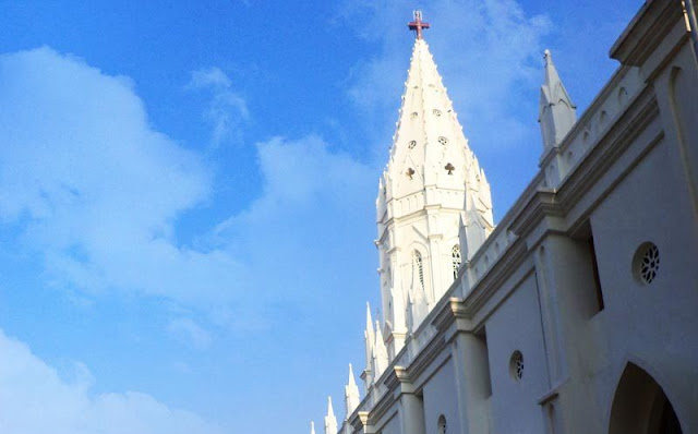 Tamilnadu Tourism: Poondi Madha Basilica, Tirukattupalli, Thanjavur