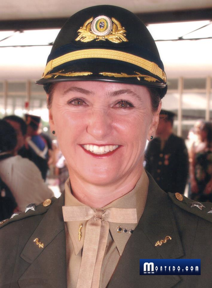 Exército Nomeia Mulher Para O Comando Pela Primeira Vez Na História